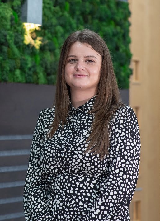 JAYNE HINDLE - Hurstwood AM